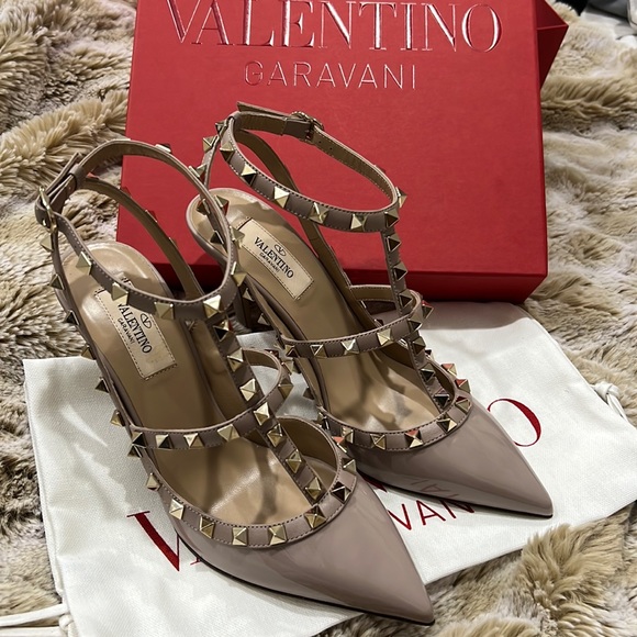 Valentino Garavani | Shoes | Valentino Garavani Patent Rockstud Caged ...